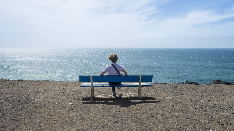 Nur mit sich: Warum wir mehr alleine sein sollten · Dlf Nova