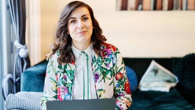 Magdalena Rogl: Microsoft-Managerin über Emotionalität im Arbeitsleben ...