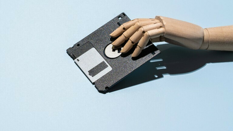 Japan: Die Diskette soll endlich mal weg · Dlf Nova