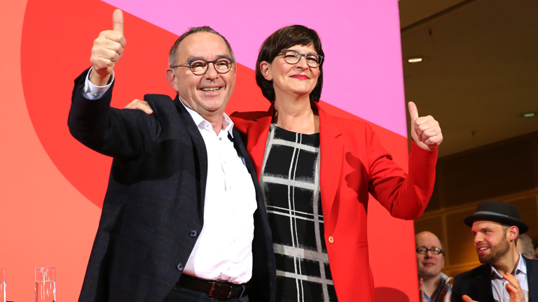 SPD: Digitalpolitikerin Saskia Esken erkämpft Vorsitz · Dlf Nova