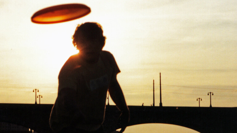 Frisbee-Würfe: Der richtige Daumen für Frisbee · Dlf Nova