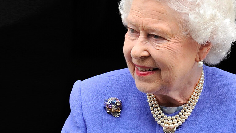 Tod von Elizabeth II.: Die Königin im Netz · Dlf Nova