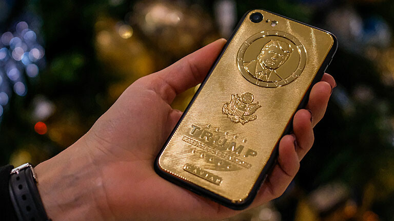 US-Präsident muss sein Handy abgeben: Weg mit dem Trump-Phone · Dlf Nova