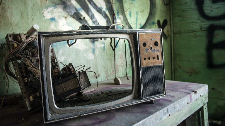 Trash-TV: Warum wir den Bachelor und das Dschungelcamp lieben · Dlf Nova