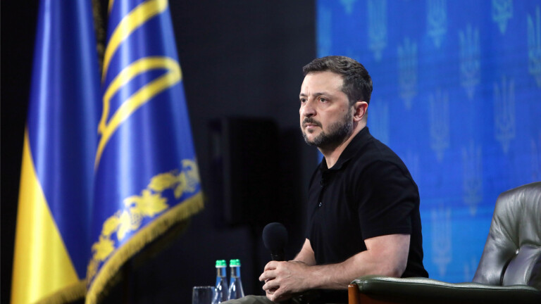 Ukraine: Selenskyj bittet weiter um Angriffserlaubnis · Dlf Nova