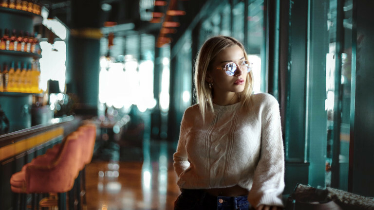 Literatur: "Die Nacht war bleich, die Lichter blinkten" von Emma ...